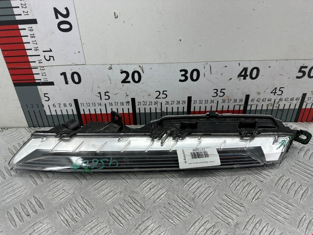 Фара противотуманная левая Porsche Cayenne (PO536) 9Y0941181B арт. 2273258