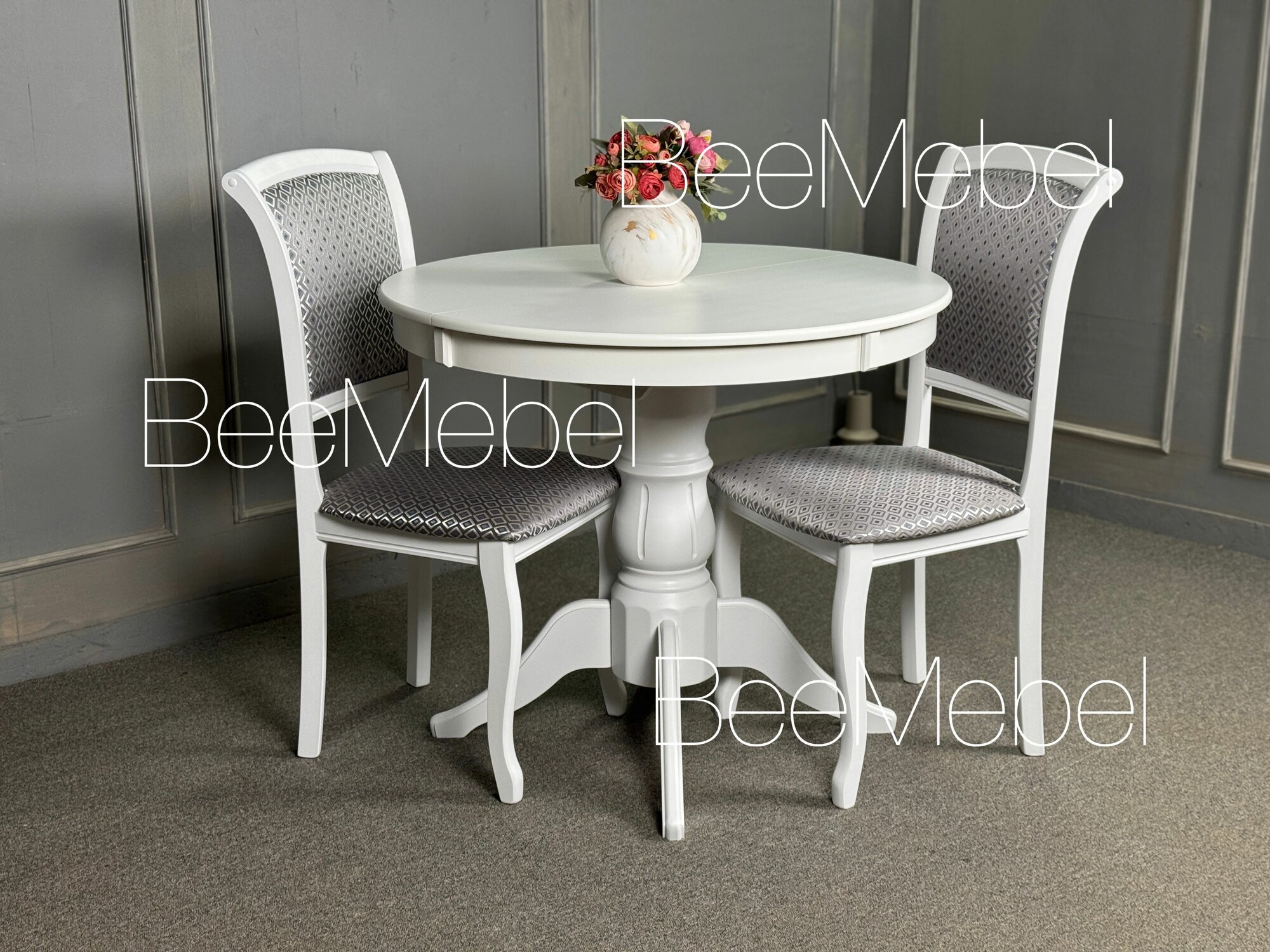 Обеденная группа, стол круглый раздвижной белый 80см и 2 стула