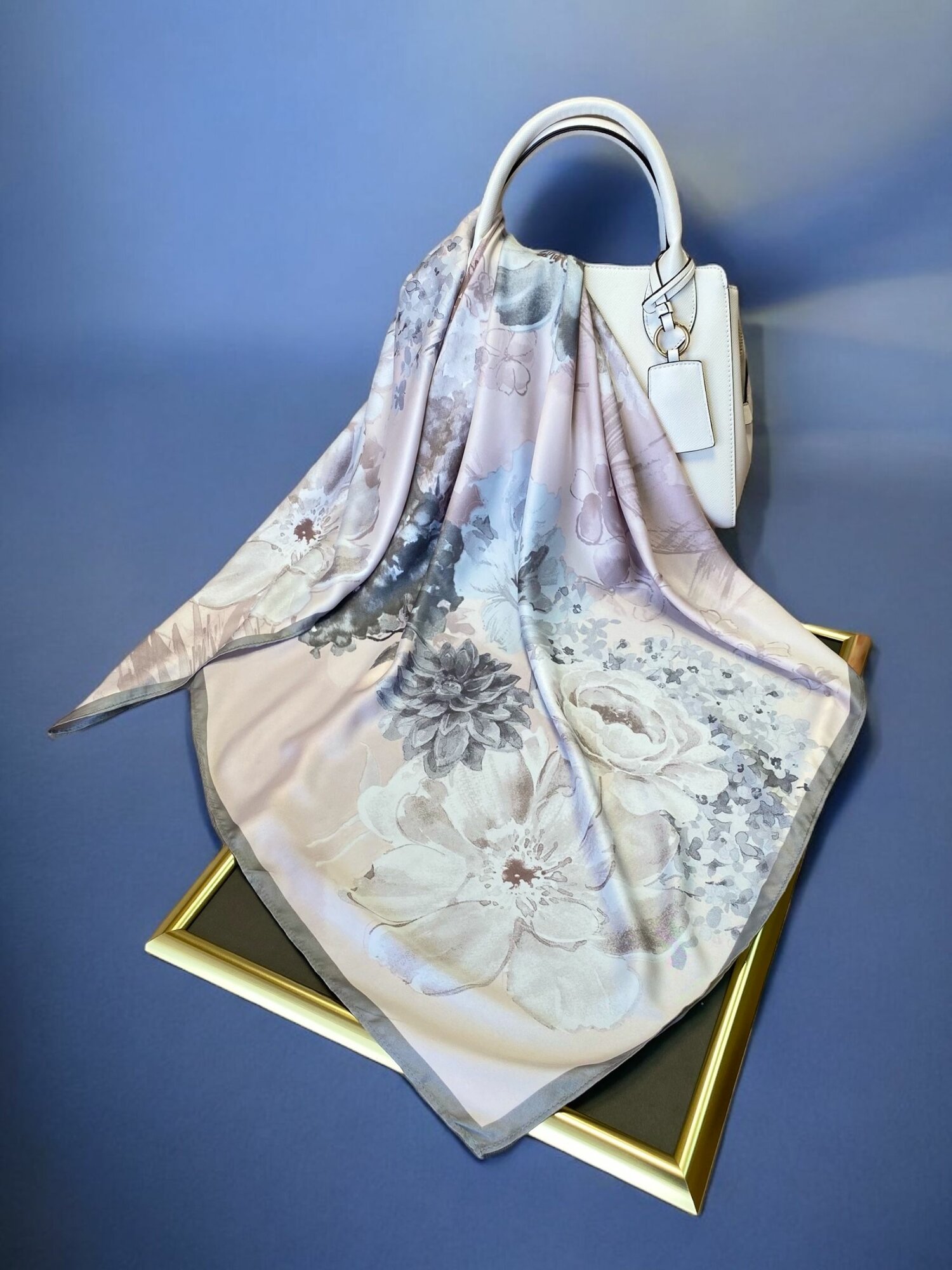 Платок Платок Пионы для женщин