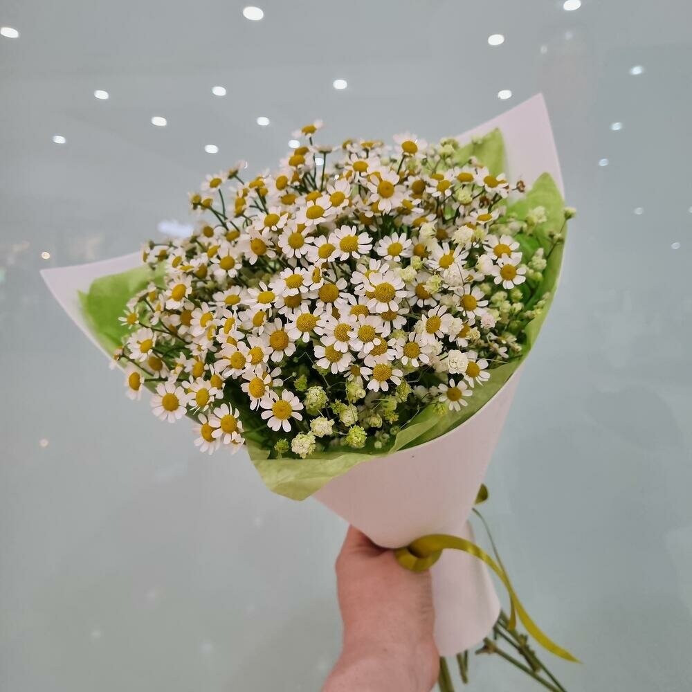 Яркий летний букетик "Ромашковая поляна", ромашки и гипсофила