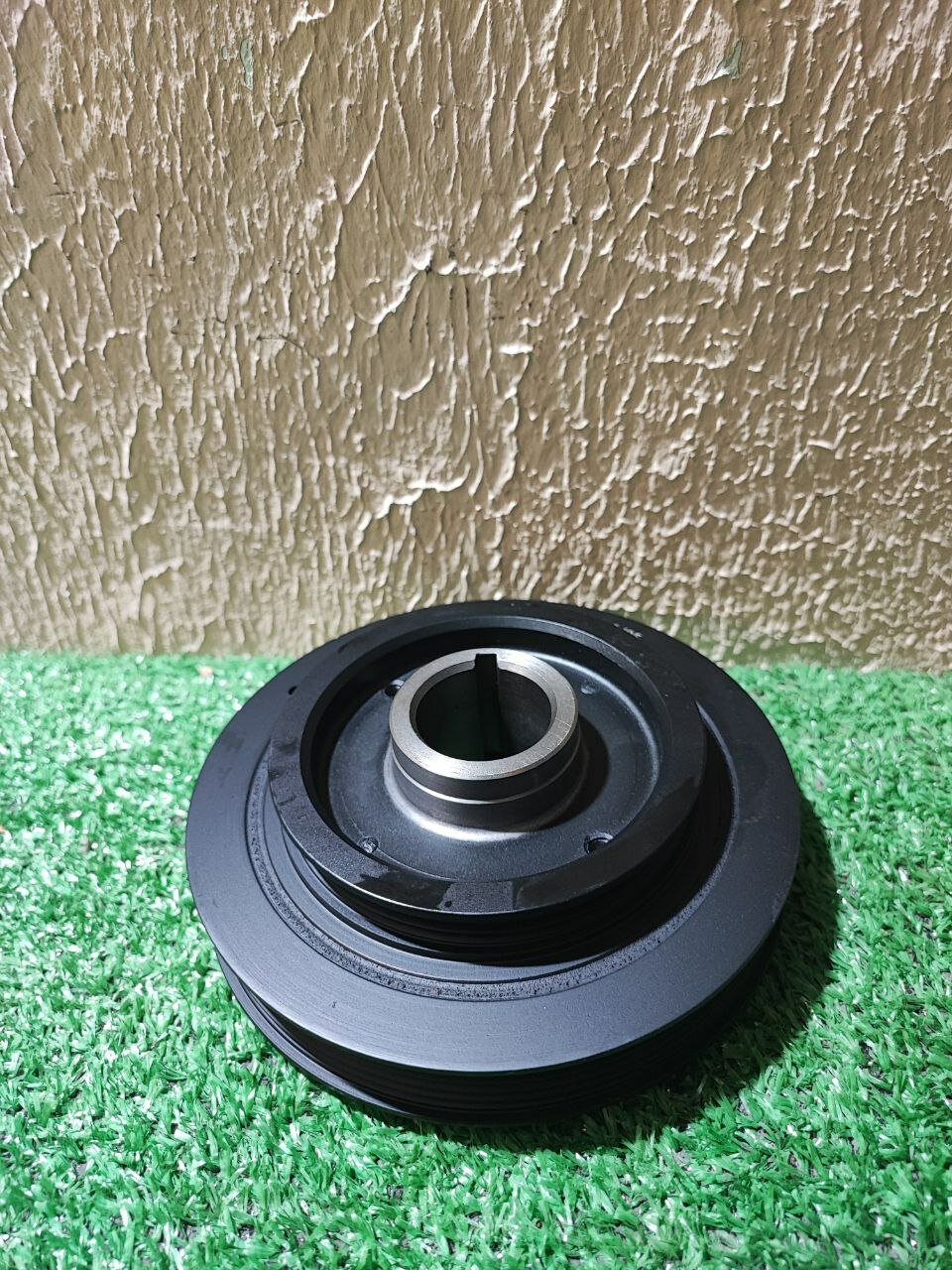 Шкив коленвала Toyota Avensis/Caldina/Camry 3SFE/4SFE 1340874010