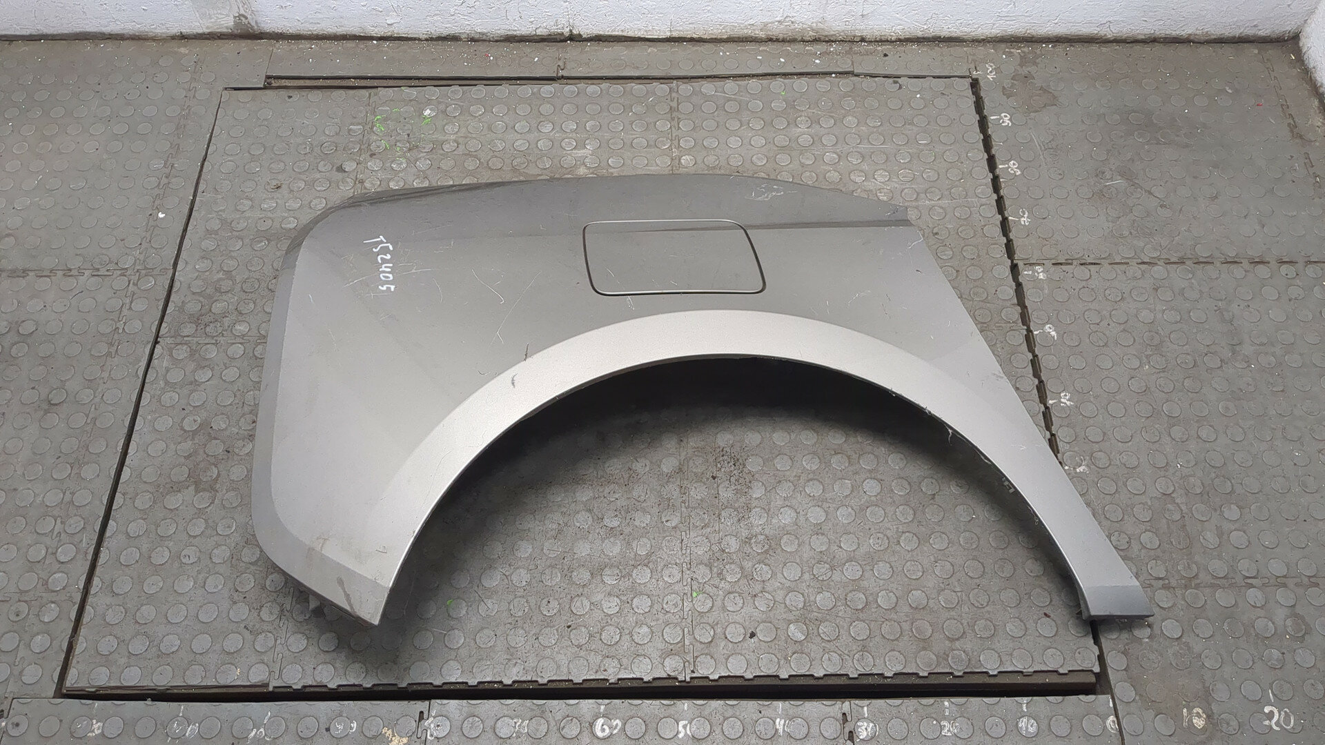 Крыло правое заднее BMW i3 Б/У