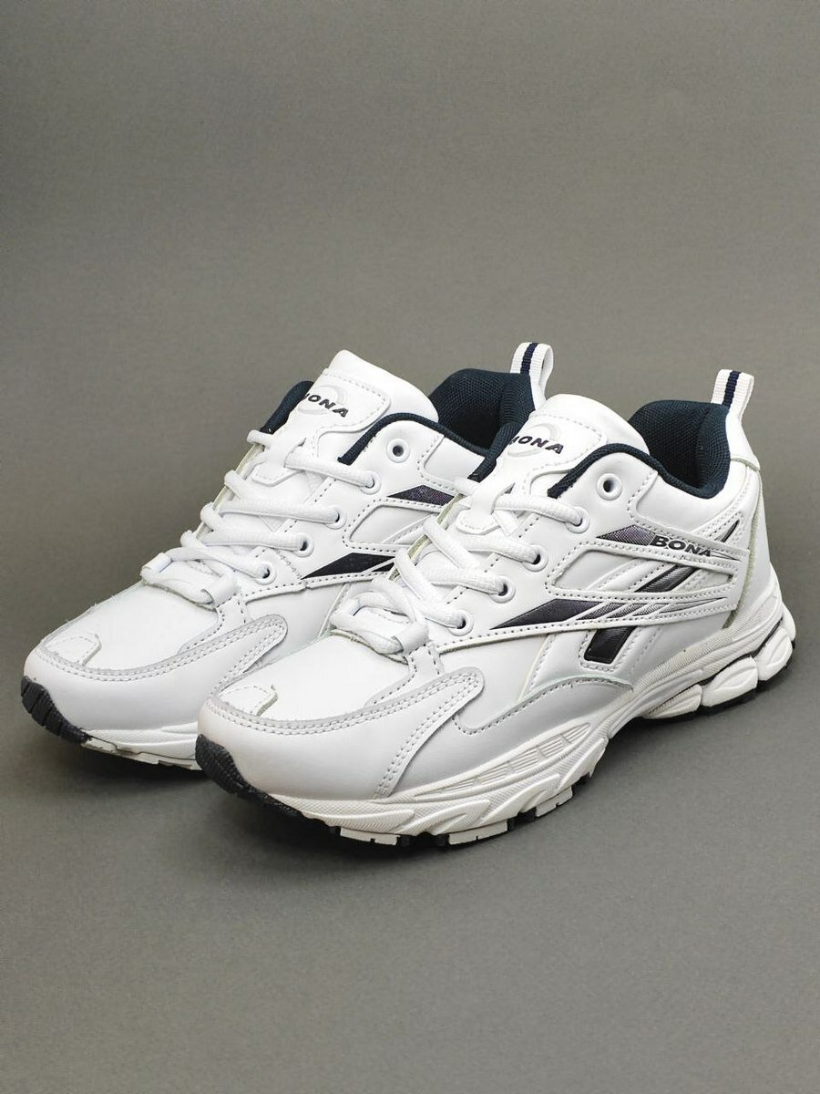 Кроссовки спорт