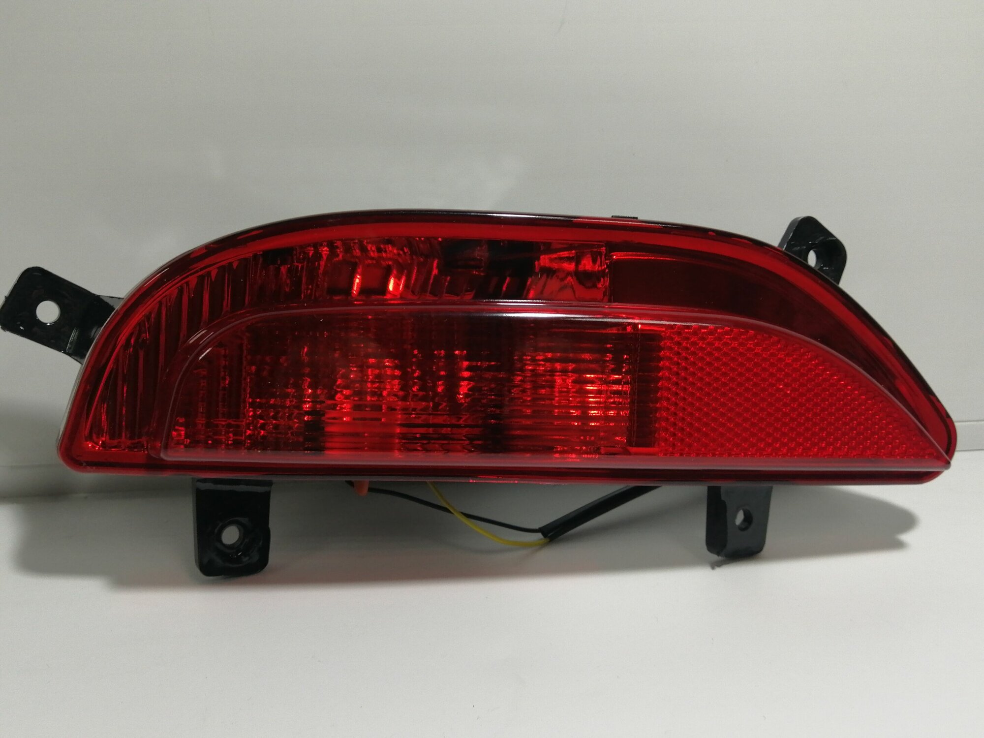 Фонарь противотуманный задний левый Chery Tiggo 8 [1.5 16V 6AMT внедорожник] 605000023AA