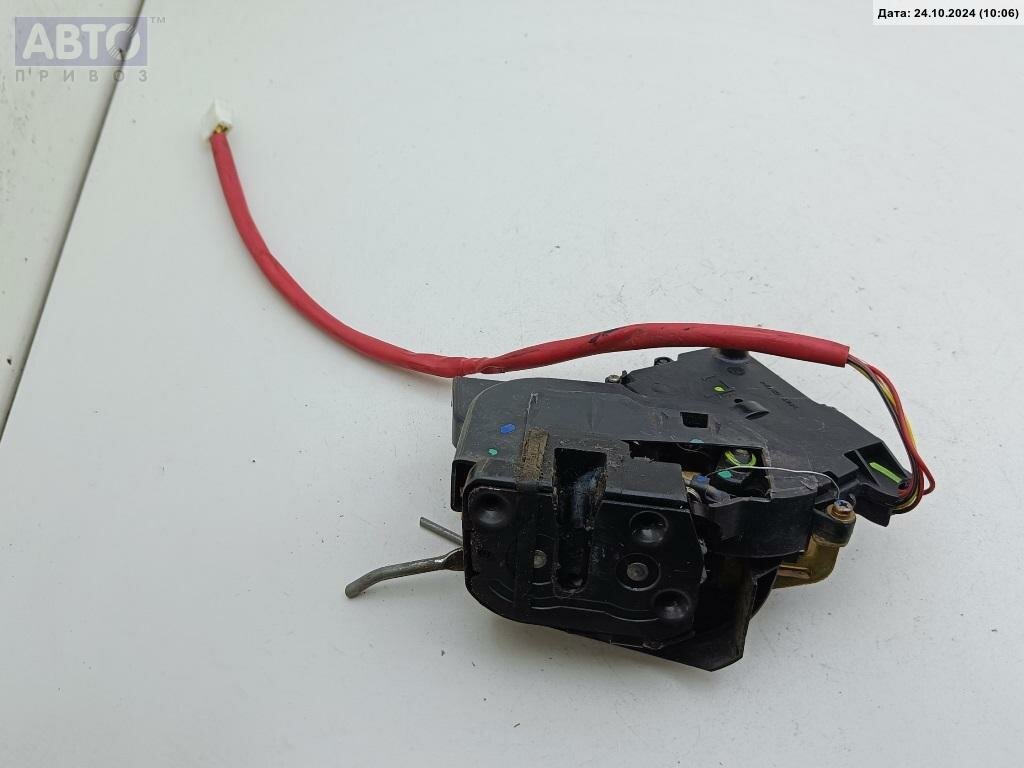 Замок двери передней левой Mazda 323 (1998-2003) BJ