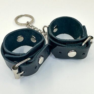 74916 Fetish Dreams Брелок кожаный Наручники. Из натуральной кожи
