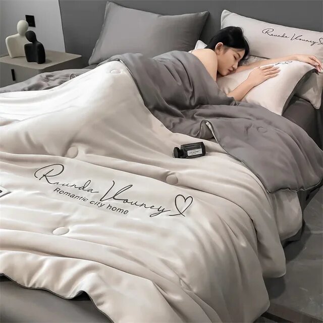 Мягкое, гладкое, дышащее летнее одеяло, простой комплект летних одеял с вышивкой или 1 шт, легкое одеяло, можно стирать в машине