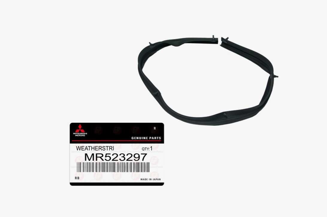 MITSUBISHI MR523297 Уплотнитель капота боковой