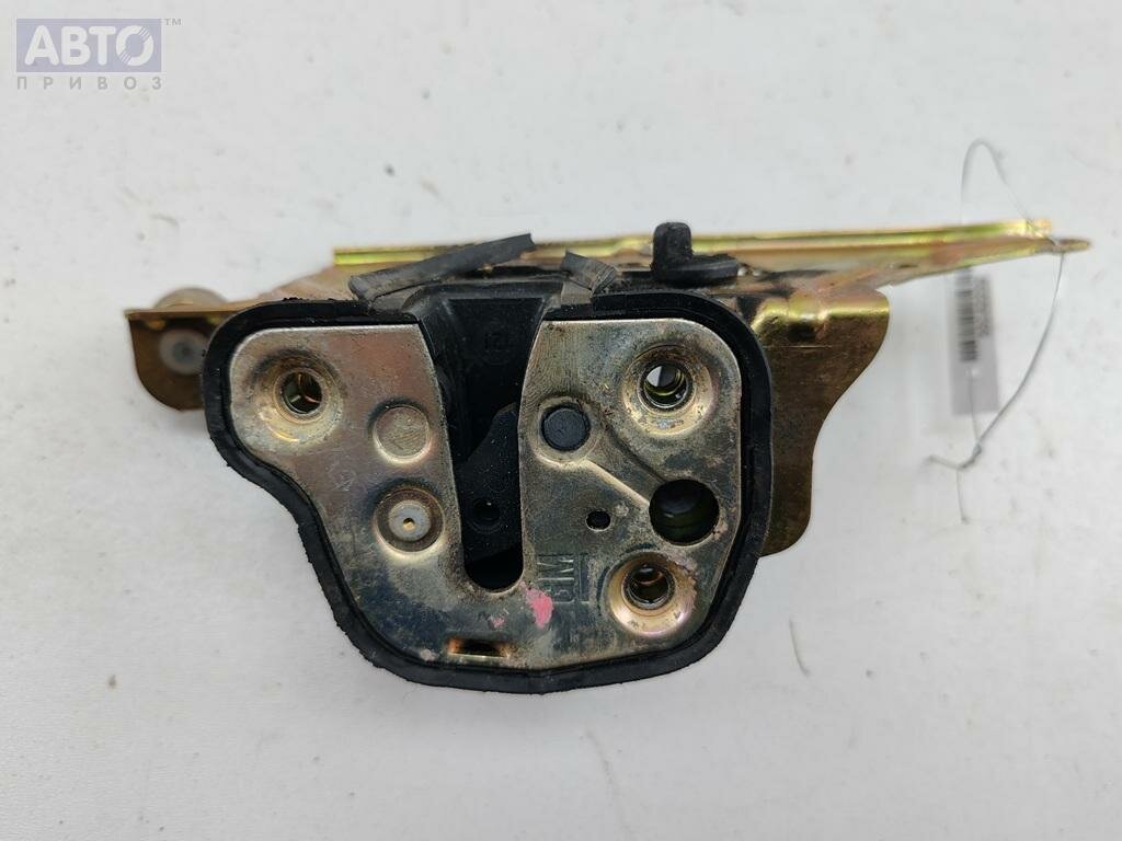 Замок двери задней левой Opel Omega B (1994-2003)