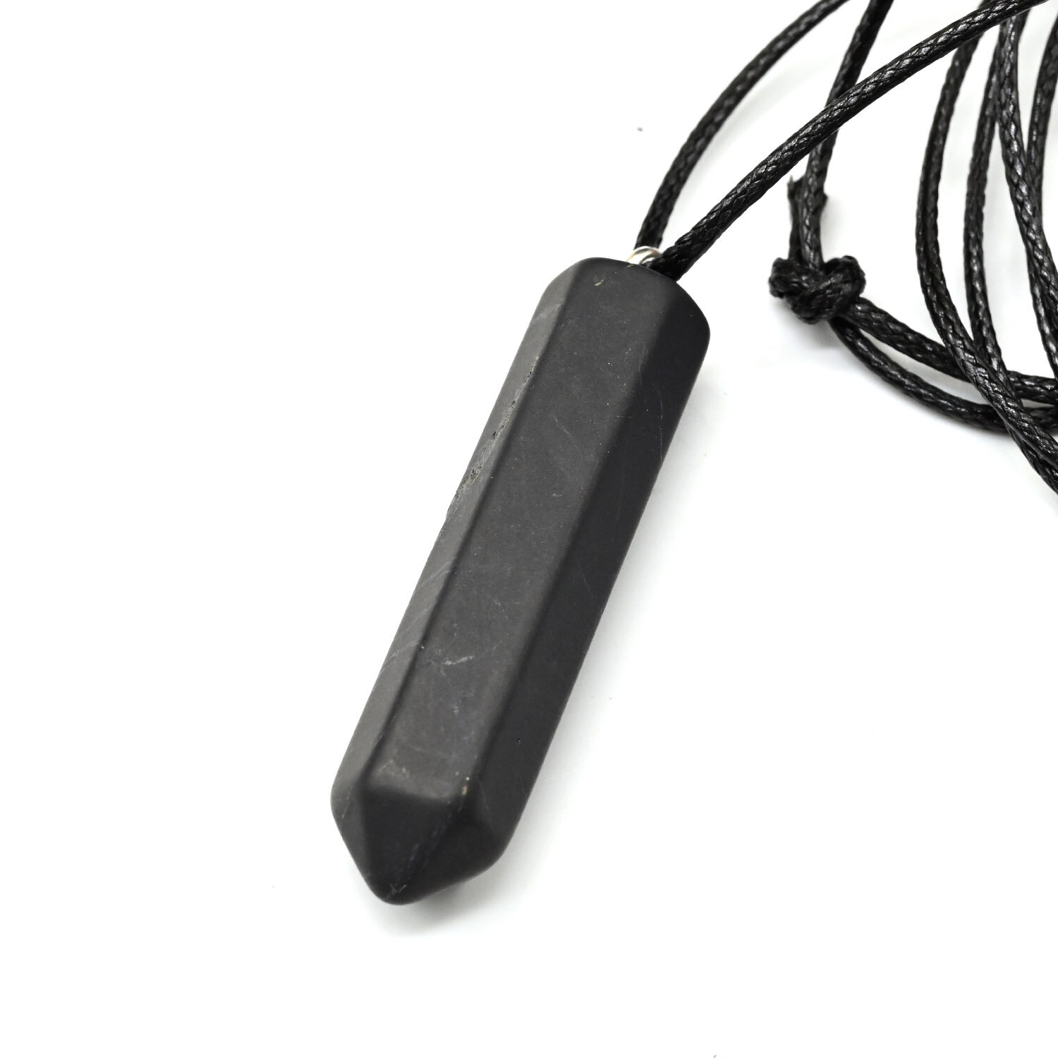 Подвеска, шунгит