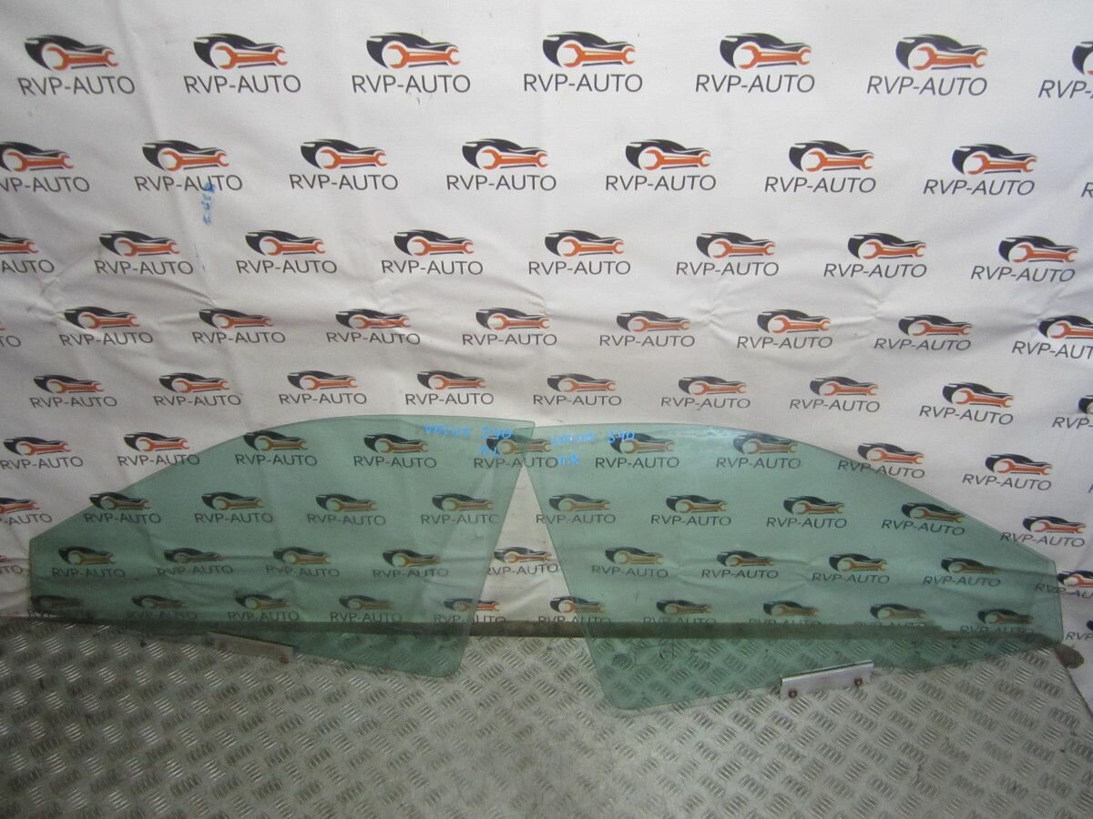 Стекло двери переднее Volvo S40 2000-2004 30882901