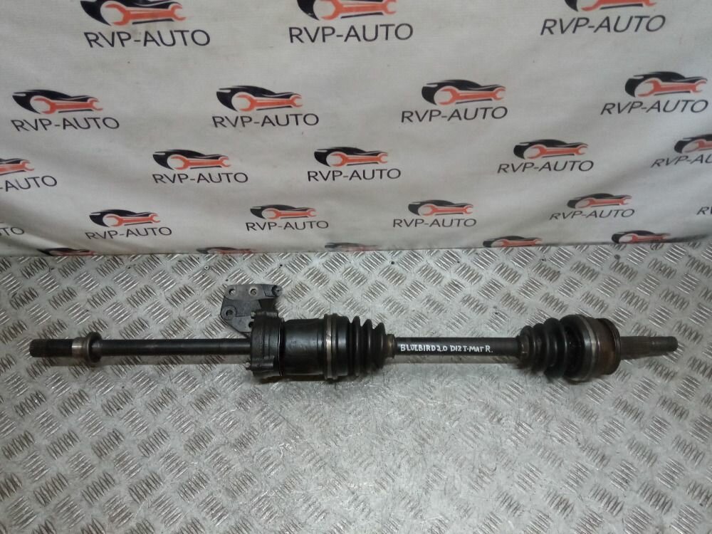 Полуось передняя правая Nissan Bluebird U11 2.0D 39100D4600
