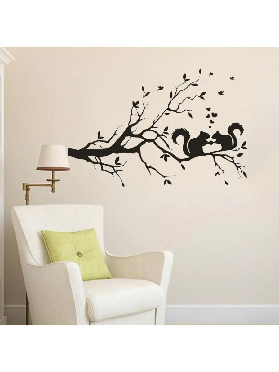 Наклейка на стену для декора интерьерная Белки на ветке