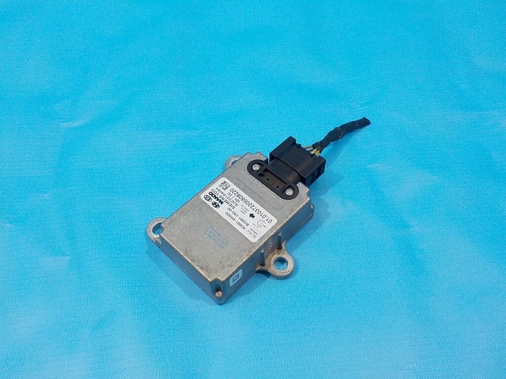 Датчик ускорения Hyundai Starex H1 - Grand Starex 2007-2021 956914H000 - Б/У