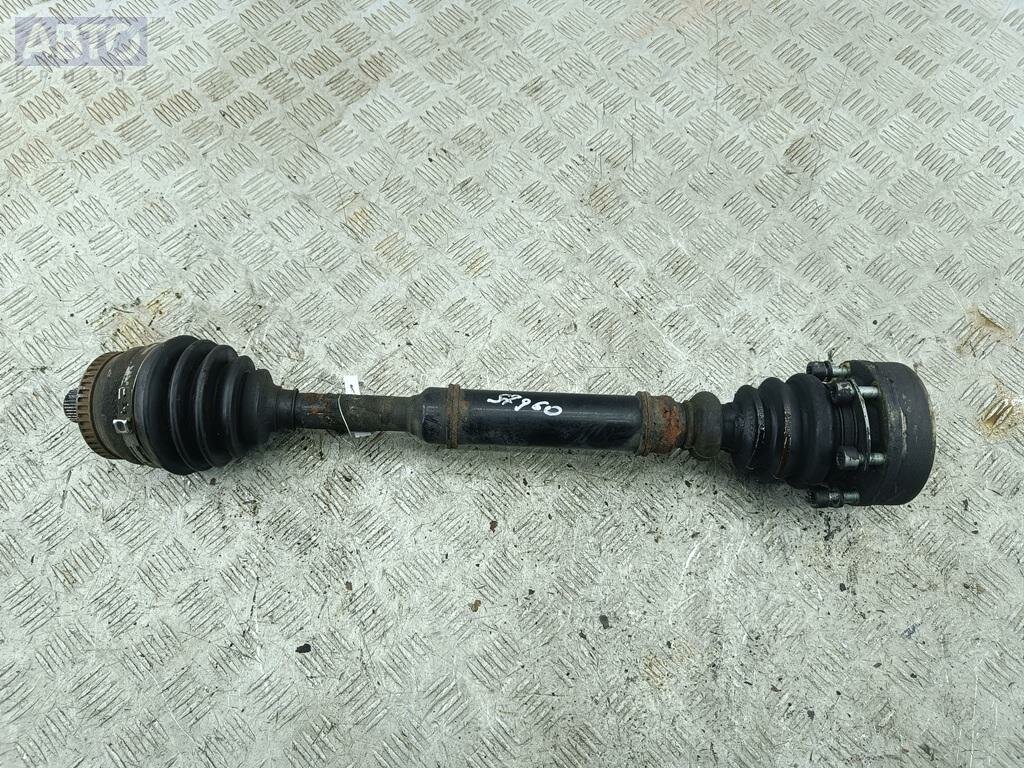Полуось передняя левая Volkswagen Passat B5+ (GP)