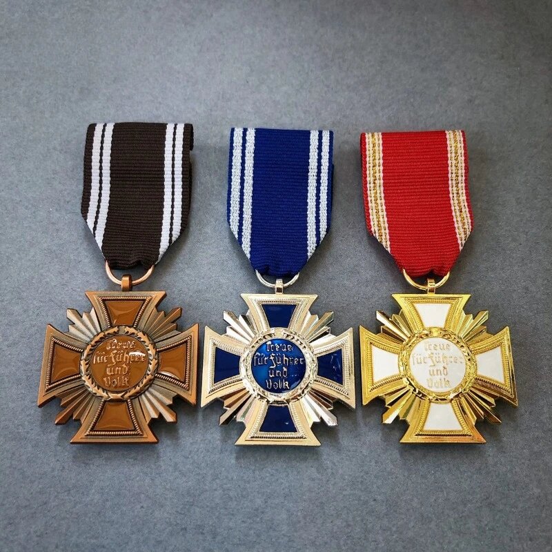 Реплика броши «Немецкая мемориальная медаль» Hero Patriotic Honor, three-piece set