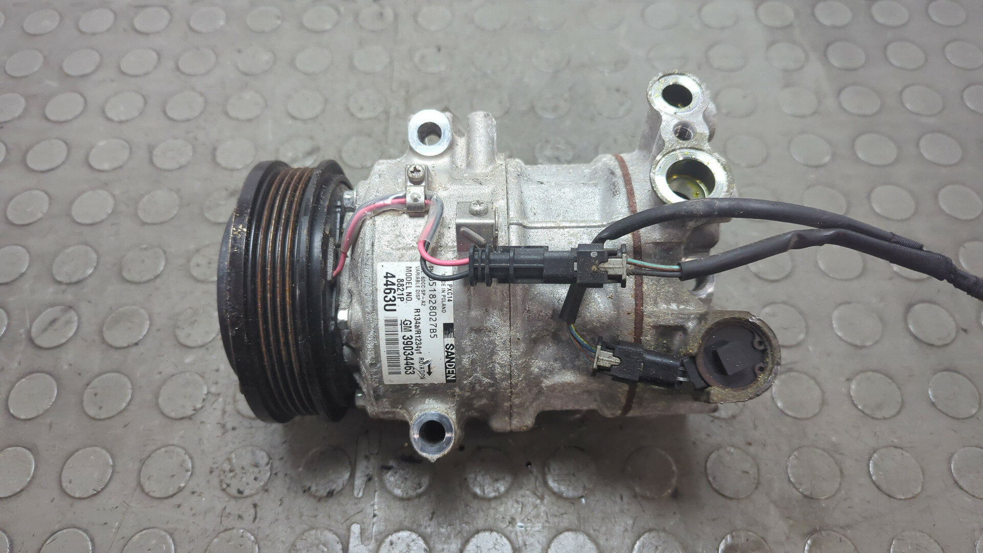 Компрессор кондиционера Opel Astra K Б/У