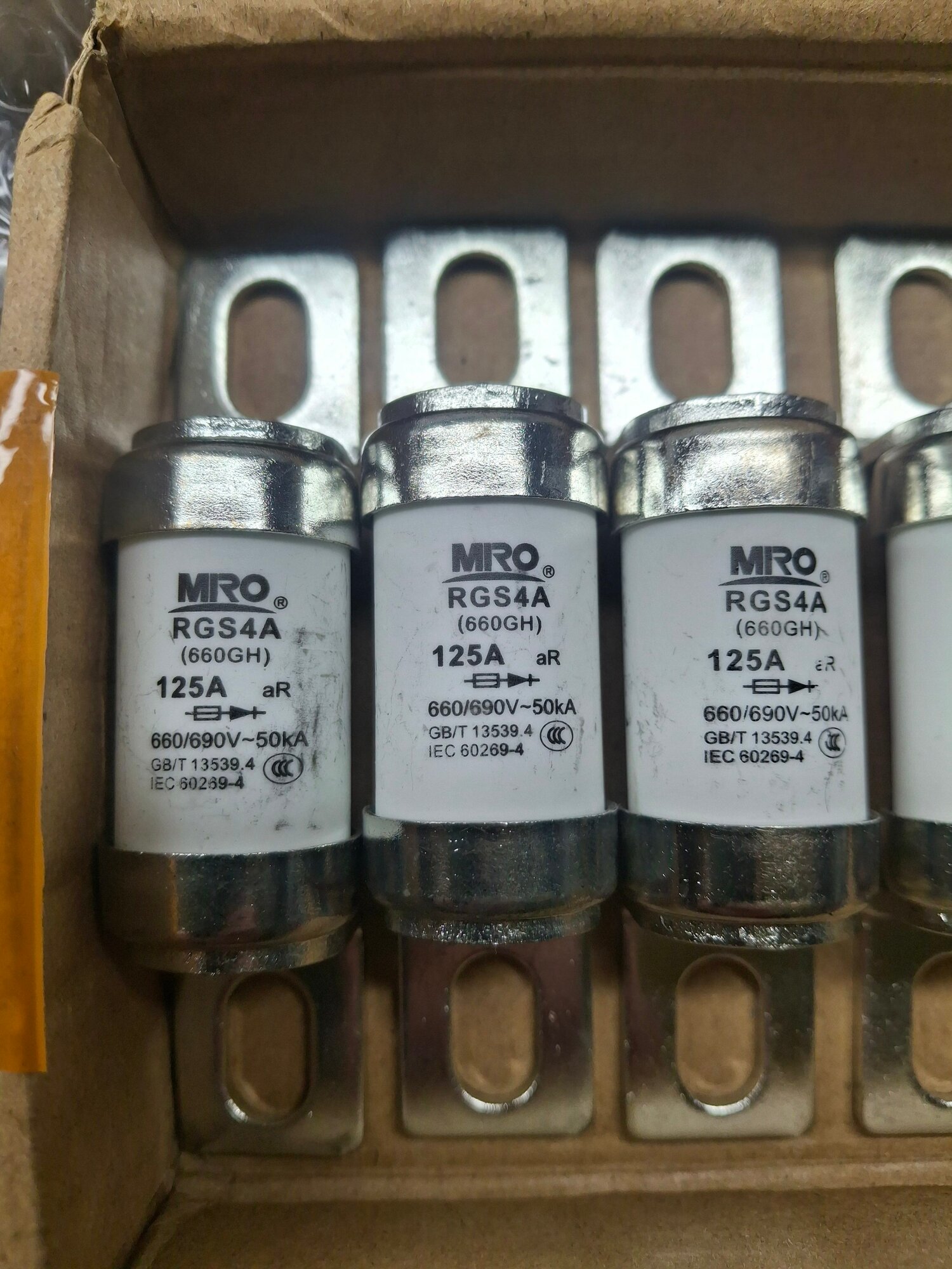 Предохранитель быстродействующий RGS4A 125А