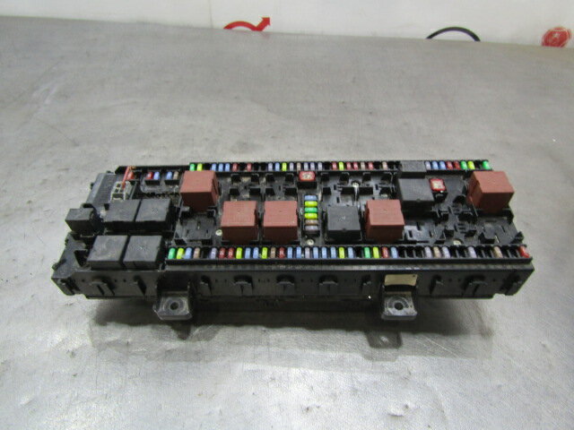 Блок предохранителей Renault T