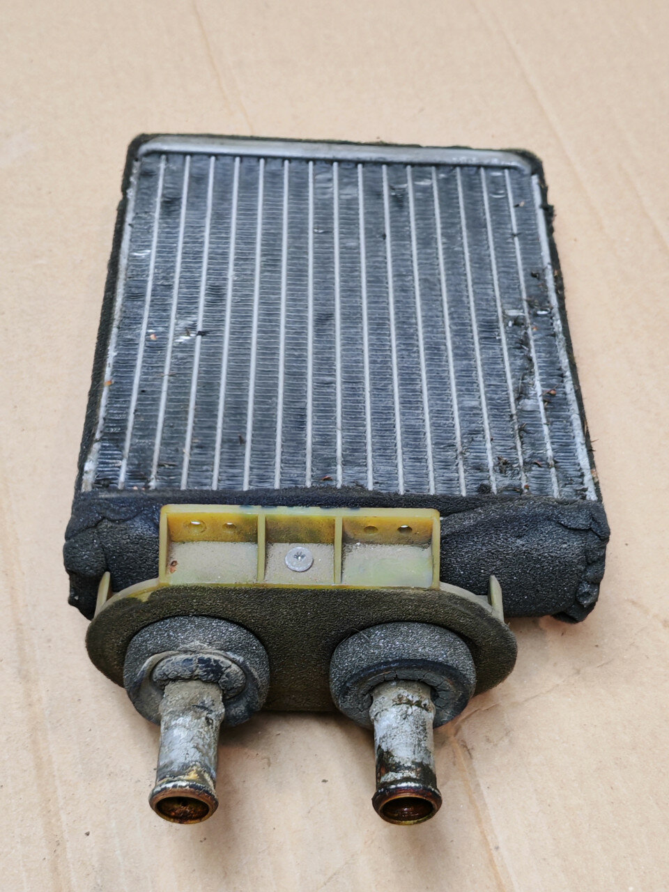 Радиатор отопителя Mazda 626 GE