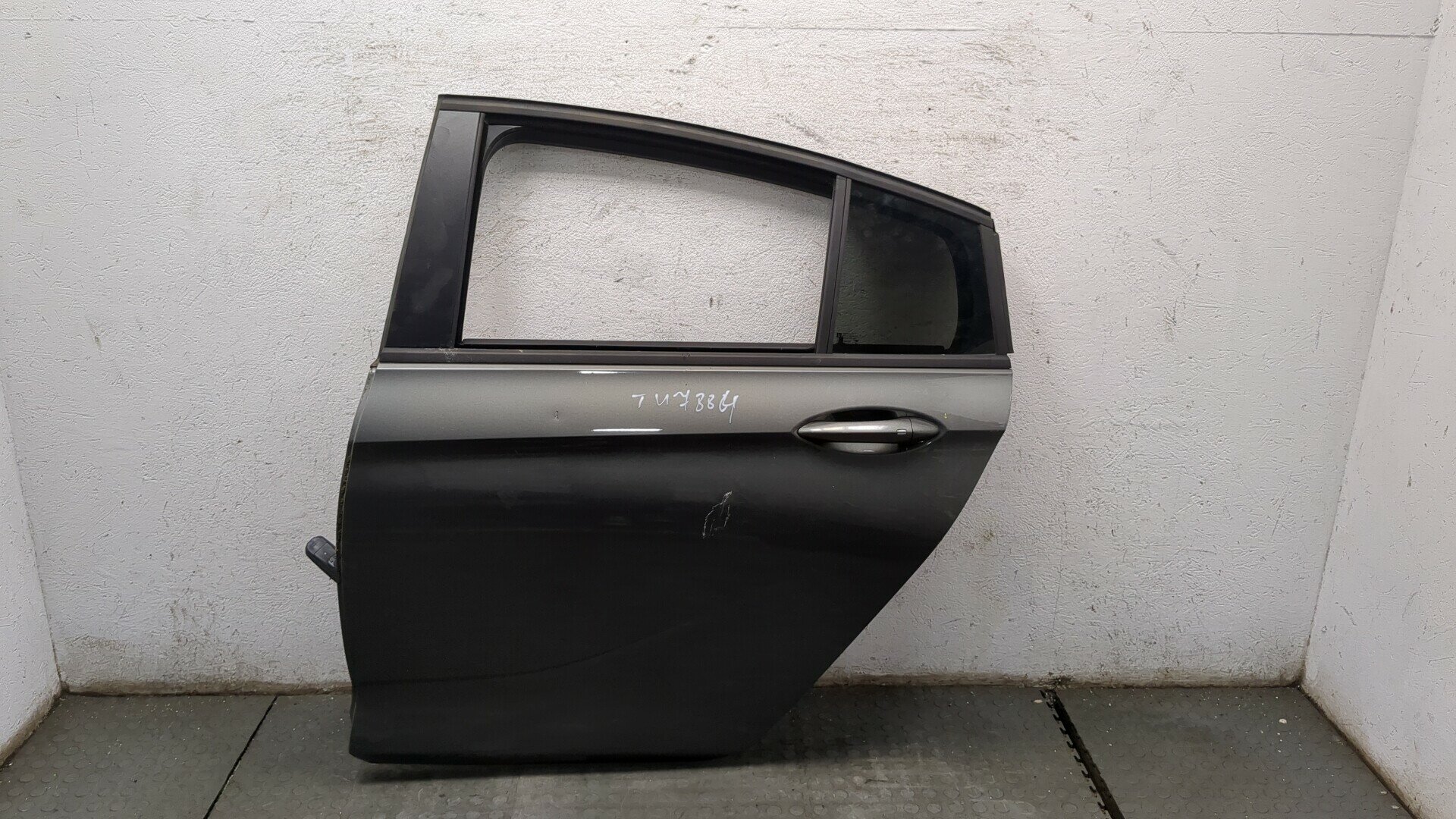 Дверь боковая (легковая) левая задняя Opel Insignia Б/У