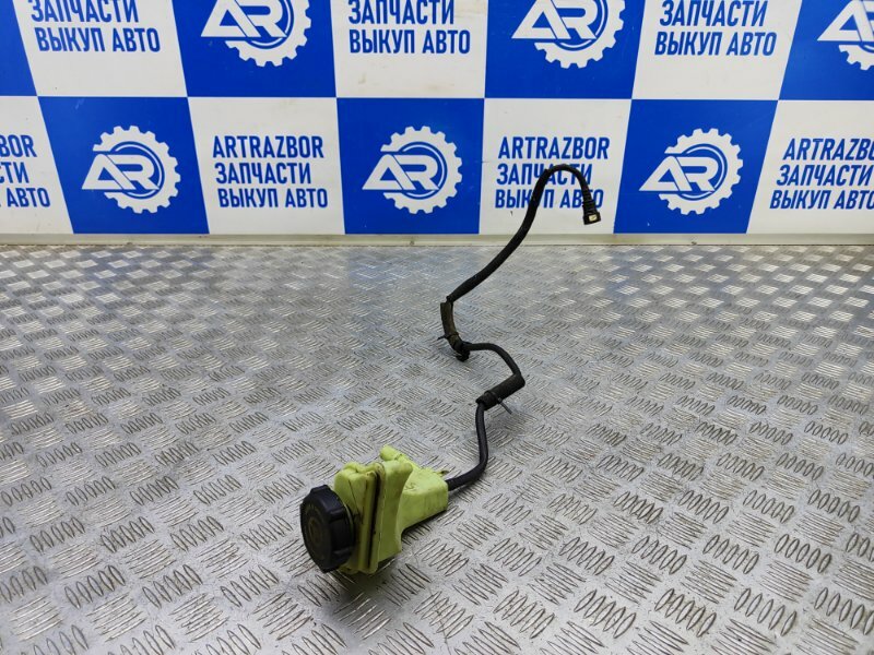 Б/У Бачок гидроусилителя (ГУР) Ford Fiesta / Форд Фиеста 1.4 FYJA 80 Л.С 2006