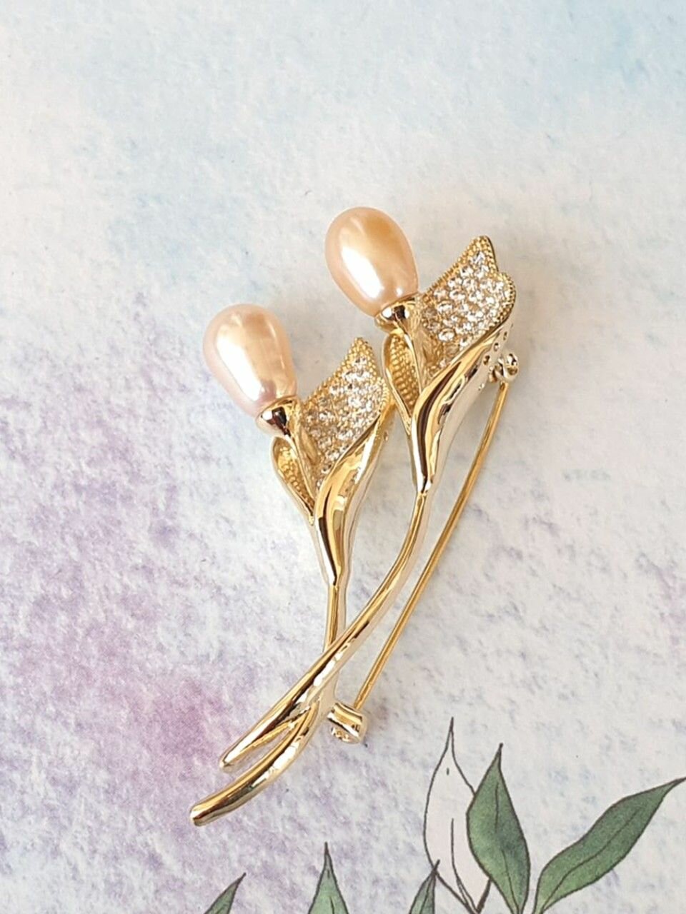 Брошь, жемчуг культивированный, фианит