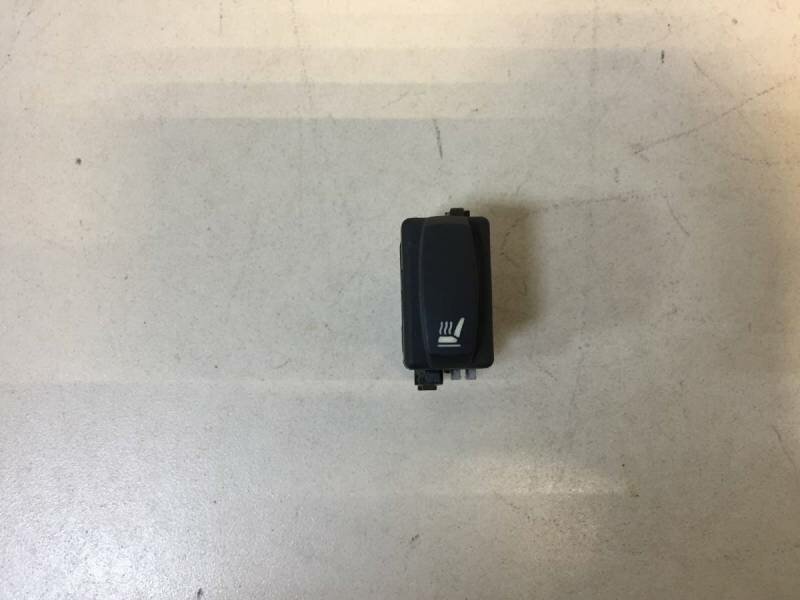 Кнопка обогрева сидений Renault Logan 2 2014 кат.номер: 255000342R