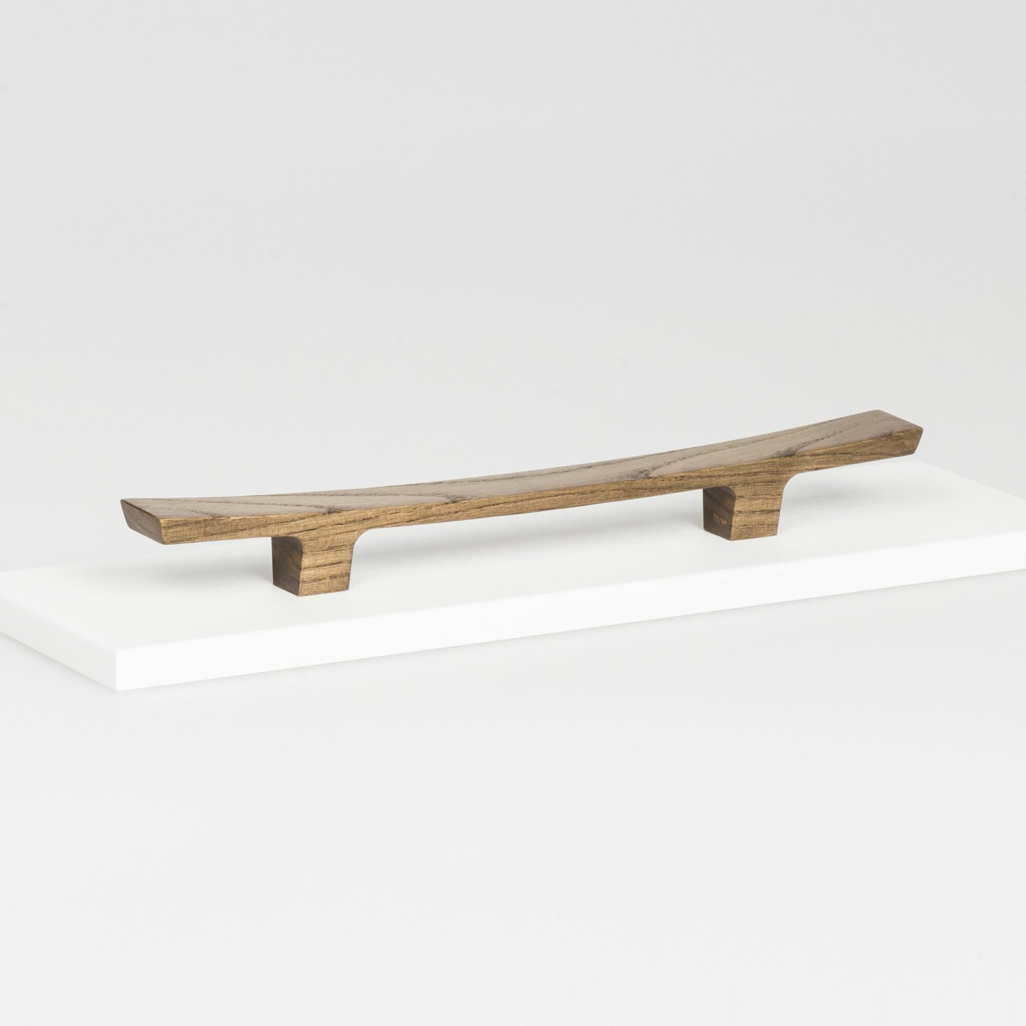 Ручка мебельная 128 мм, деревянная, для кухни или кухонной мебели, шкафа, модель: "Torii 128" 1 шт.