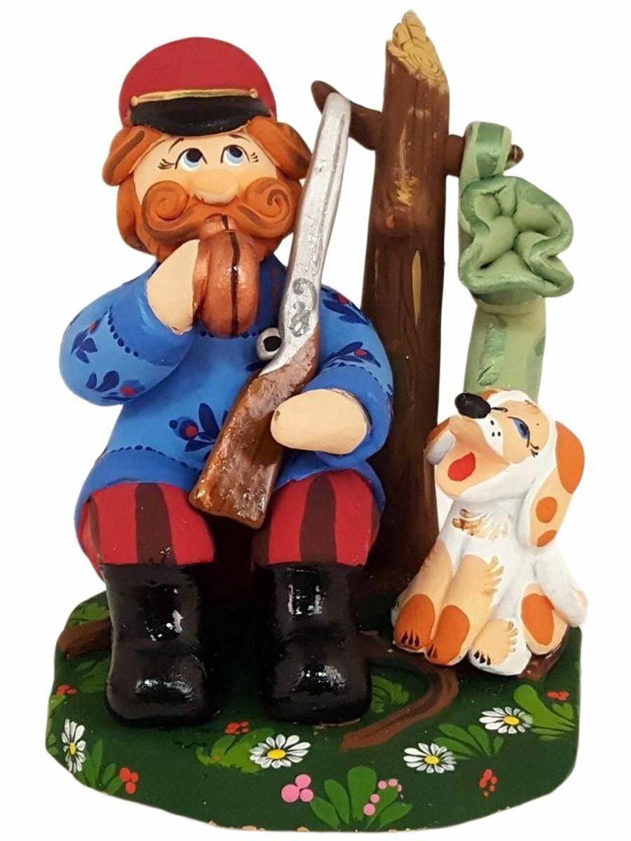 Охотник у сосны, Ковровская глиняная игрушка, ручная авторская работа