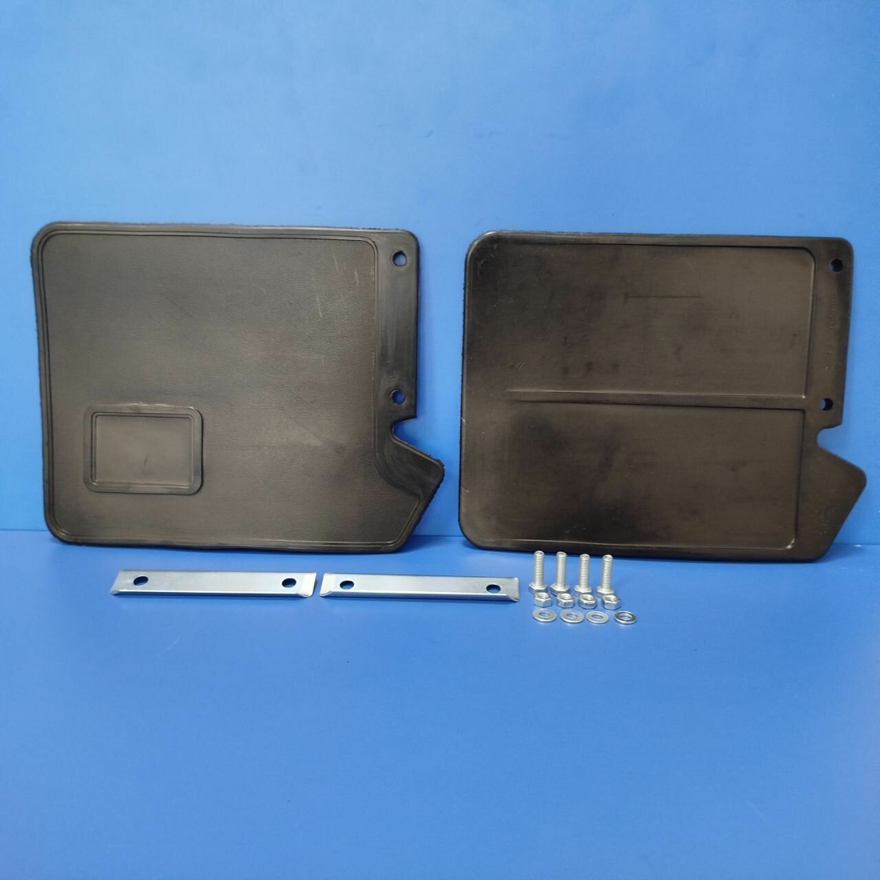 Брызговики задние "БРТ" для а/м ВАЗ 21099 с креплением