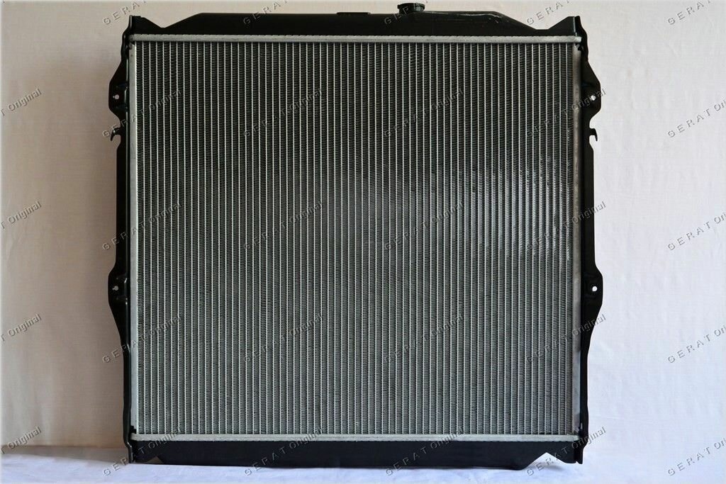 Радиатор охлаждения двигателя Gerat TY-133/3R