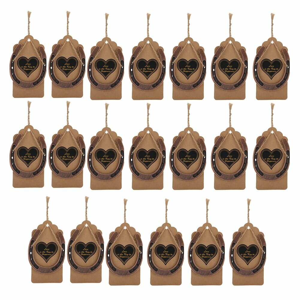 Металлические подковы с бирками для гостей свадьбы