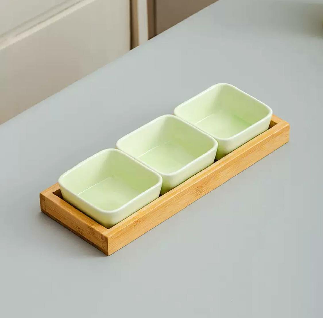 Менажница керамическая на подставке