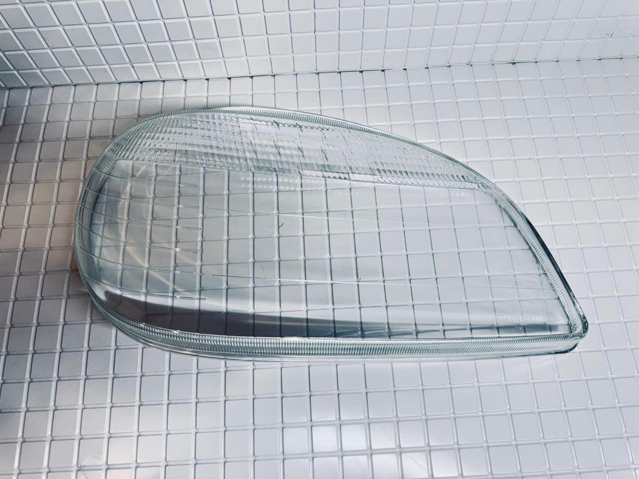 Стекло фары