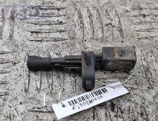 Датчик ABS задний Volkswagen Caddy (2004-2010)