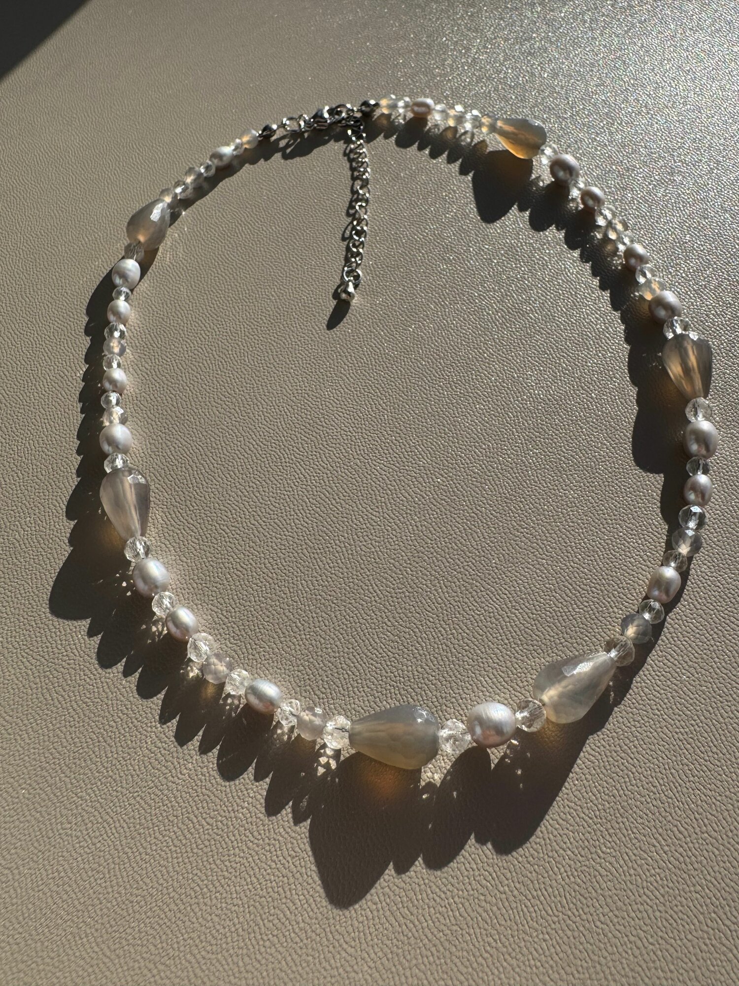 Колье, агат, жемчуг пресноводный культивированный, горный хрусталь