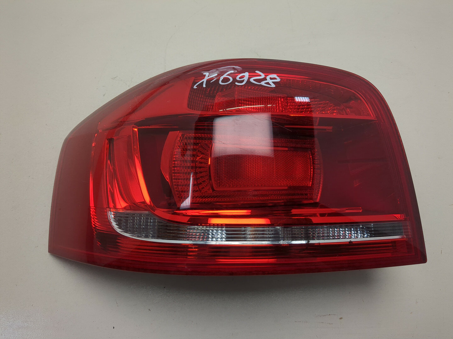 Фонарь (задний) левый Audi A3 (8P) Б/У