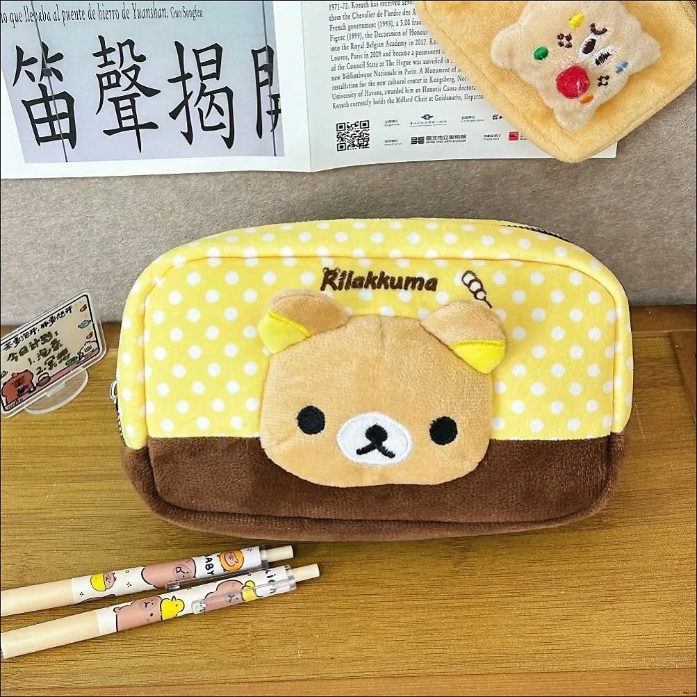 Японский плюшевый пенал «Rilakkuma» с вышивкой — милая косметичка/сумочка, не линяет, для учебы и прогулок — фото 1