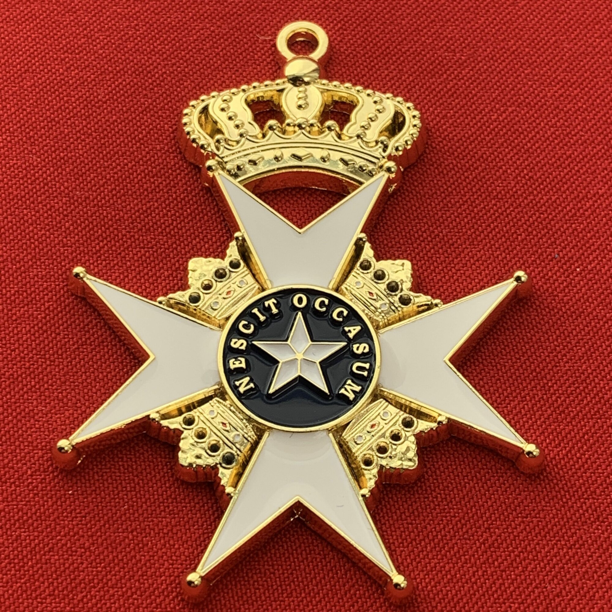 Знак ордена Полярной Звезды, муляж иностранной награды. Размер 60х44 мм.