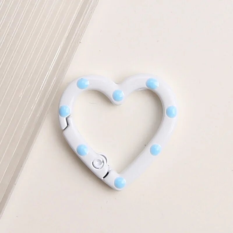 Яркие цвета в форме сердца в форме сердца, женская сумка, кулон, аксессуары, весенний брелок-карабин, разноцветный металлический брелок с пряжкой для девочек «сделай сам» White