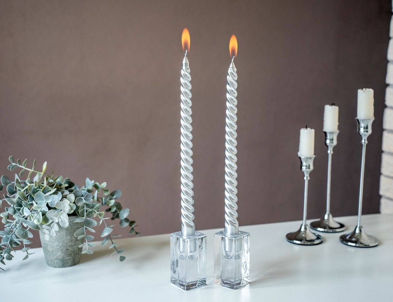 Столовая витая свеча кандела элика, серебряная, 30 см, Due Esse Christmas XNA11002121