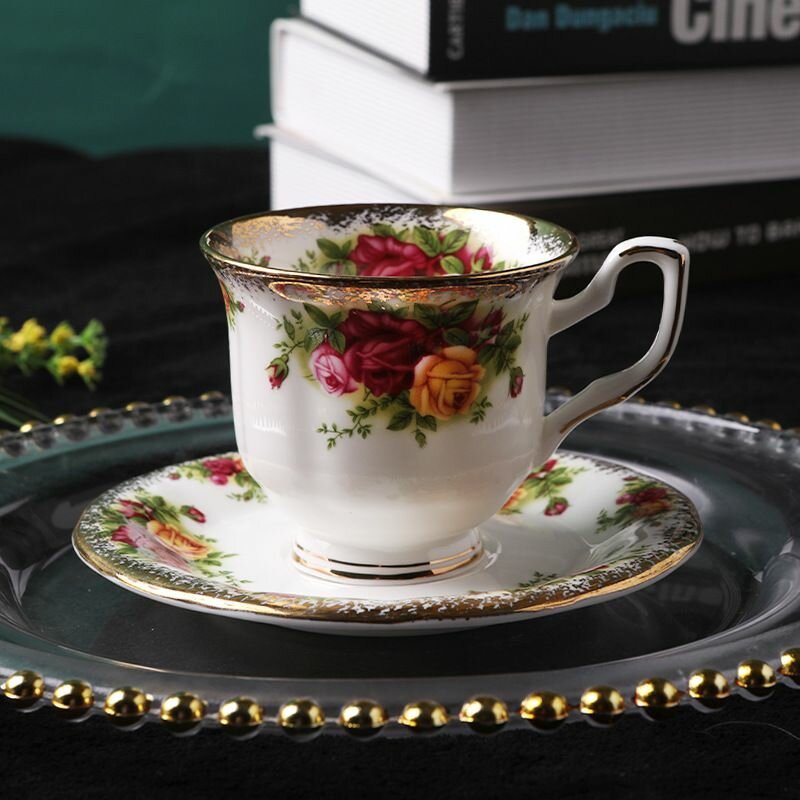 Чайная пара "Розы старой Англии", Фарфор, Royal Albert, Великобритания, вторая половина 20 века.