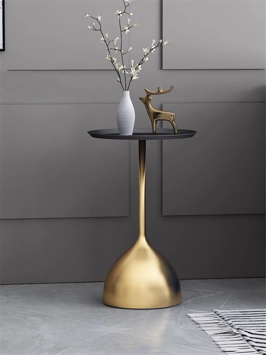 Журнальный стол, 38.5х28х61 см