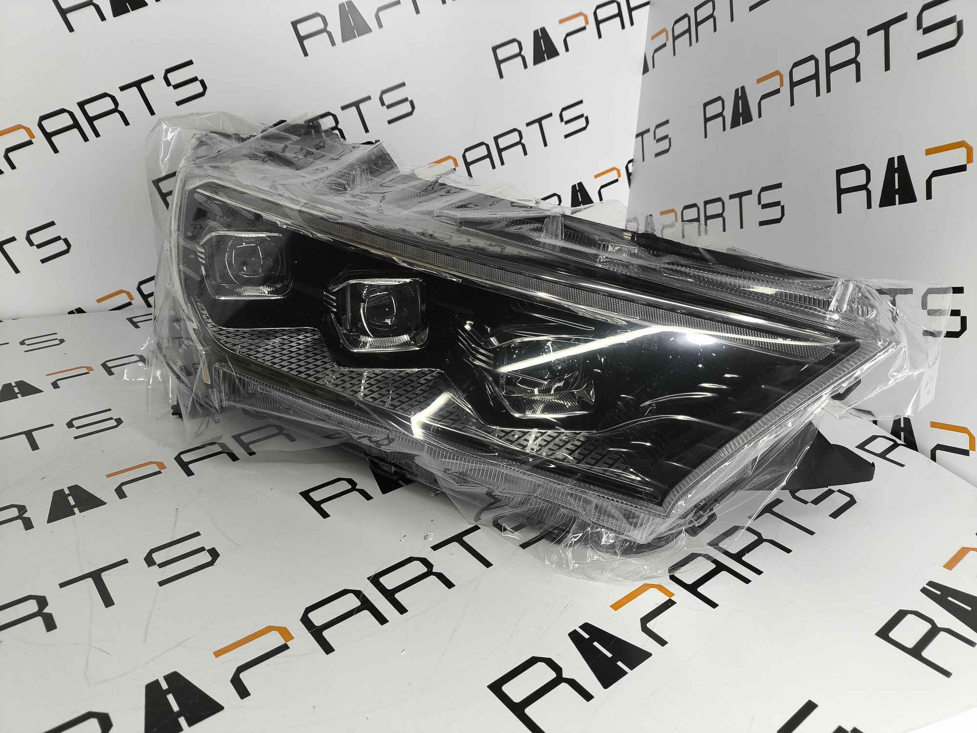 Фара правая Jetour X90+ Plus 2021 - н. в.