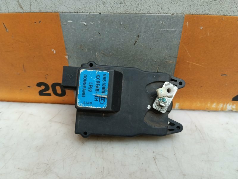 Б/У Хэтчбэк, универсал Активатор замка багажника Chevrolet Lacetti J200 417345 GENERAL MOTORS арт. 96518906