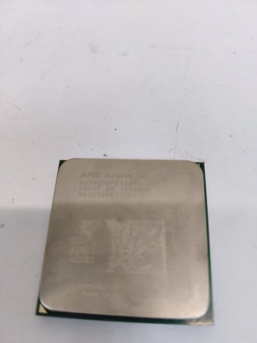 Процессор CPU AMD Athlon II X3 450 (ADX450W) 3.2 GHz/3core/ 1.5Mb/95W/ 4000MHz Socket AM3