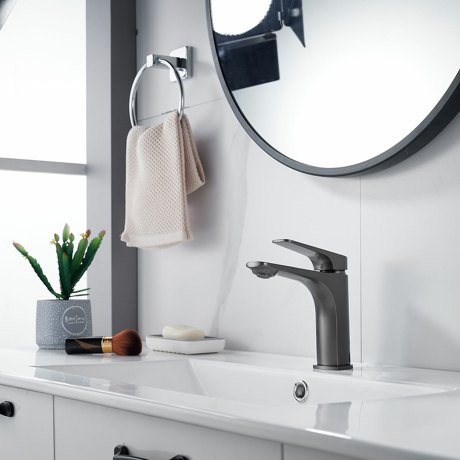 Смеситель для раковины SHEVANIK S4201T, латунь, аэратор, гибкая подводка