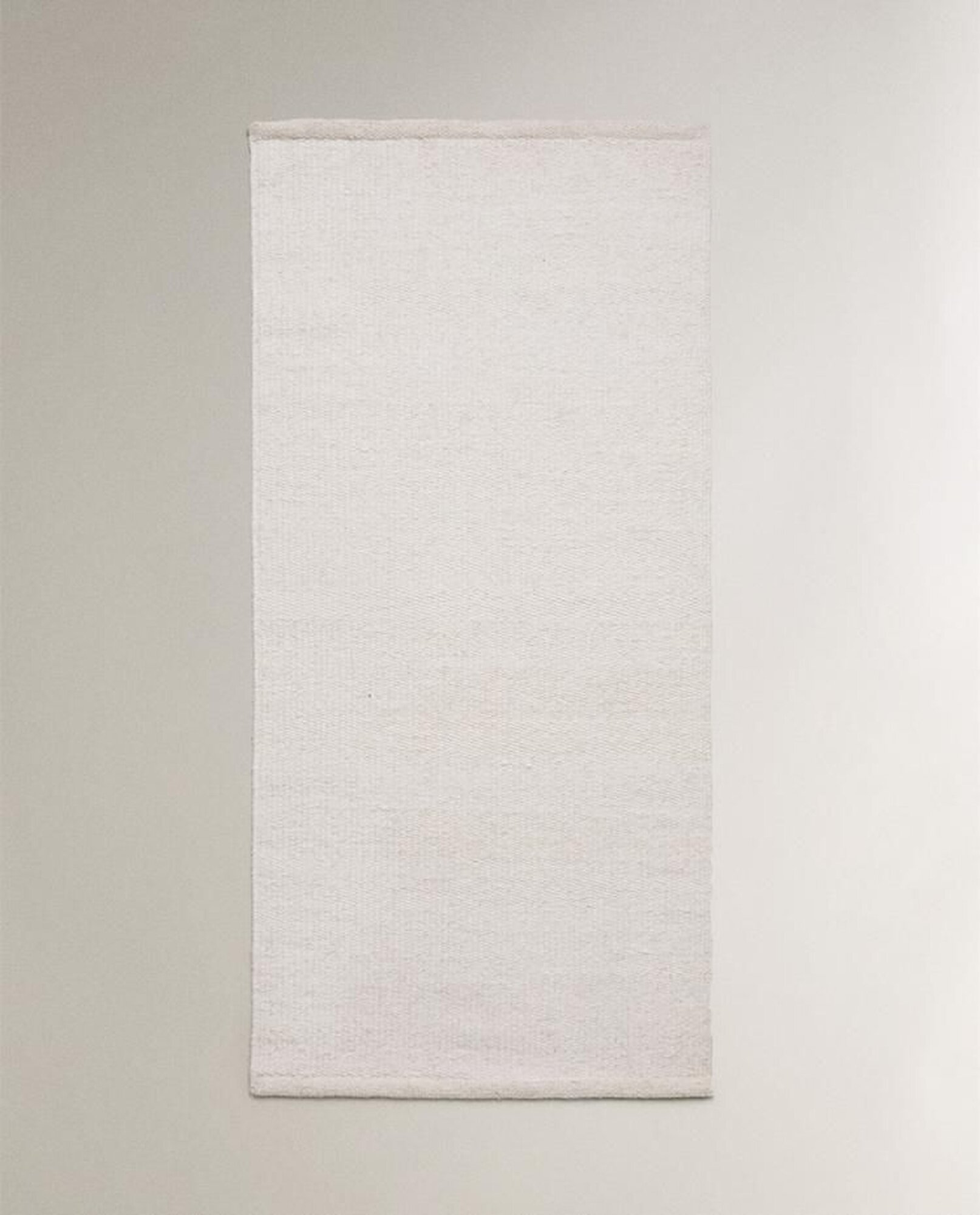 Ковер ZARA HOME 7116/029-1 - светлый, шерстяной, цвет экрю, 90 x 200 см