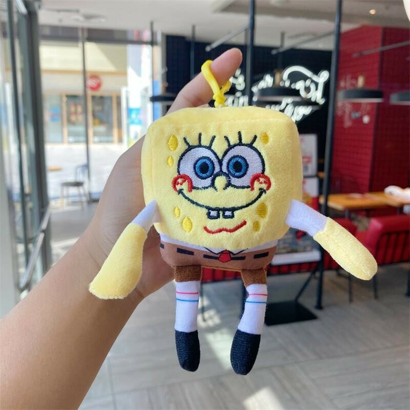 Мягкая игрушка Губка Боб с золотым брелоком — украшение для детской комнаты и подарок